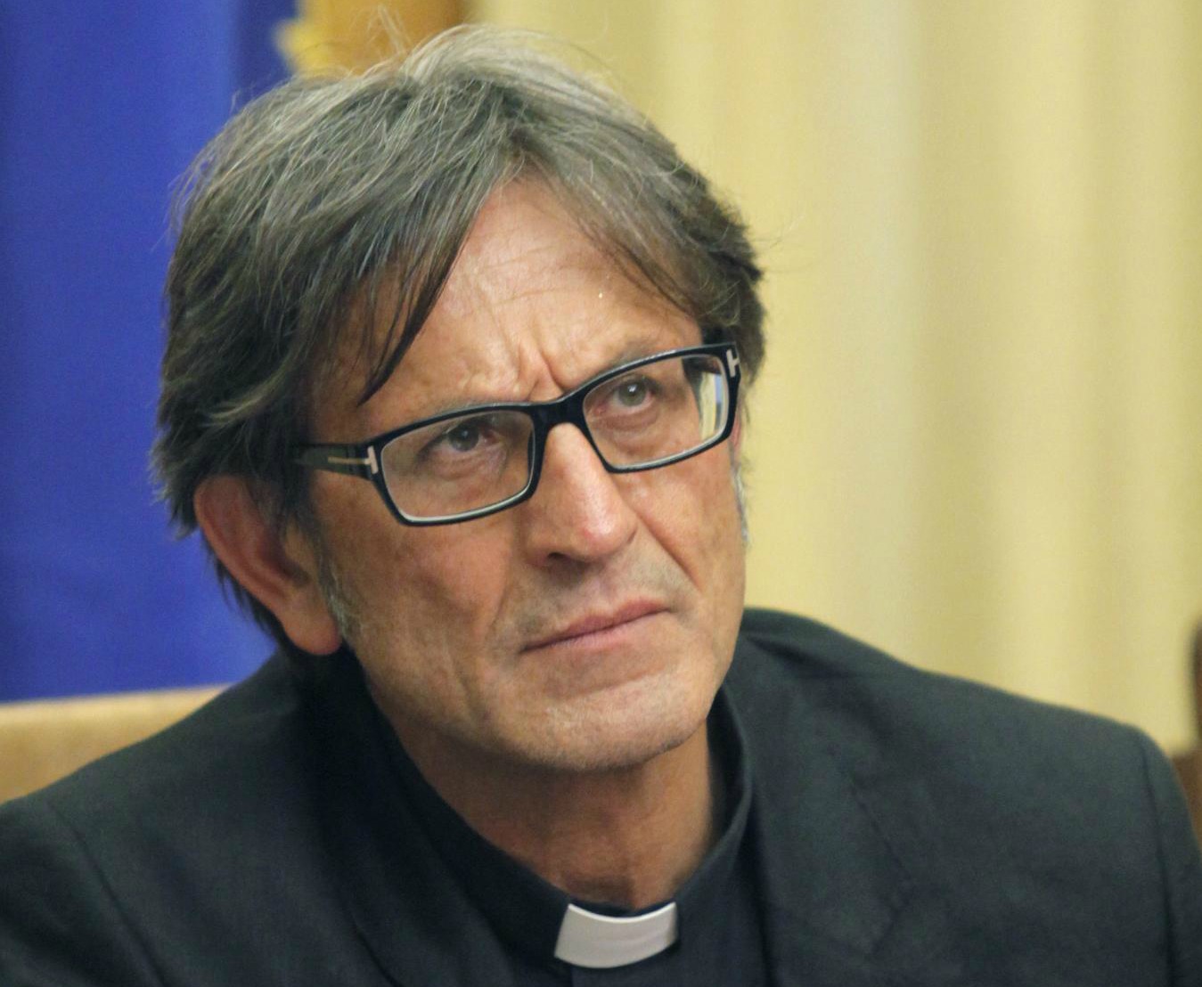 Napoli, non solo Gomorra. Parla don Aniello Manganiello - Monica Zornetta